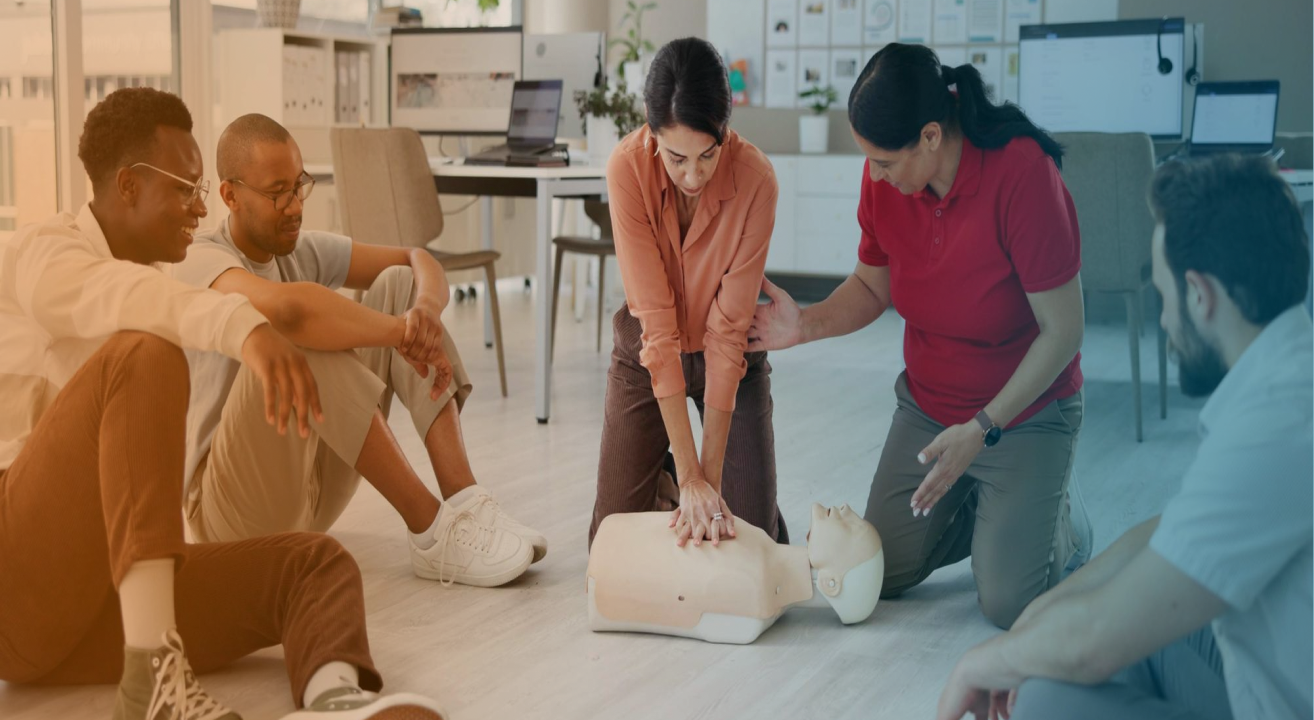 Heart Attack First Aid Guide | Apollo Clinic UAE